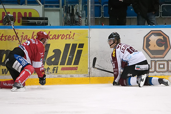 Kuvakooste: Kotkapaidat ottivat yhteen Vaasassa - MESTIS - 03.12.2010 ...
