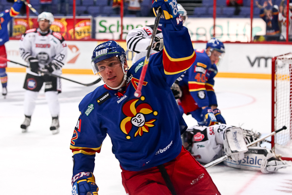 Kuvakooste: Runsasmaalinen 90-luvun El Clasico - LIIGA - 01.11.2011 ...