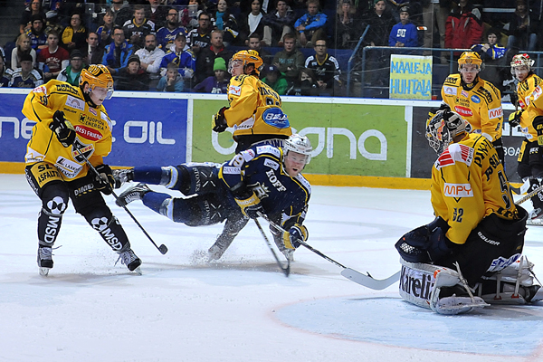 Kuvakooste: Blues kaudella 2011-2012 - LIIGA - 01.05.2012 - Artikkelit ...