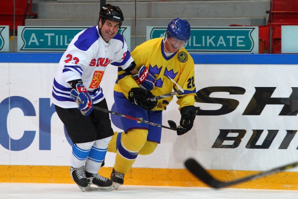 Tre Kronor karvan verran kovempi - MAAJOUKKUE - 09.11.2012 - Artikkelit ...